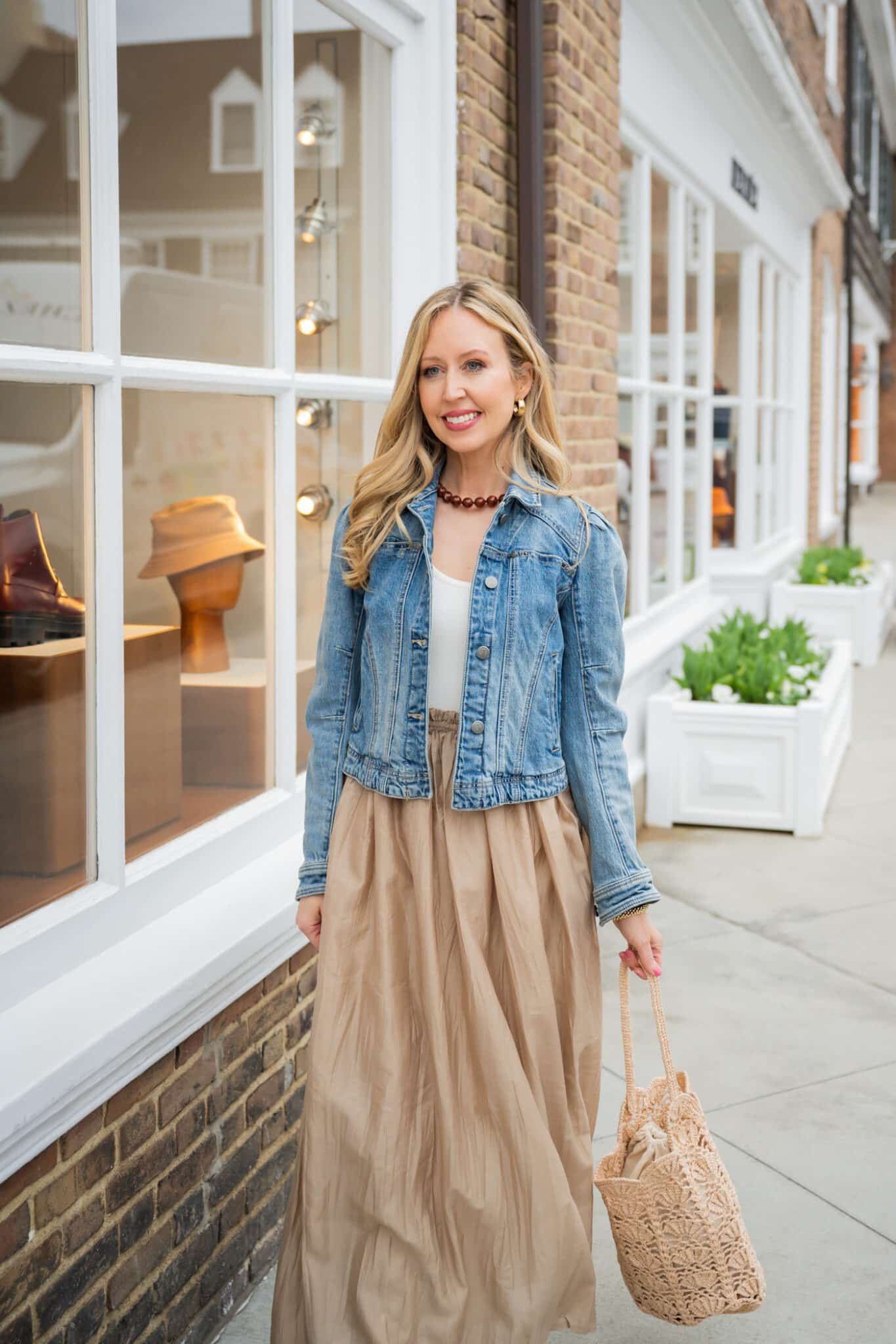 How To Achieve Classic Casual Style - THE FASHION HOUSE MOM